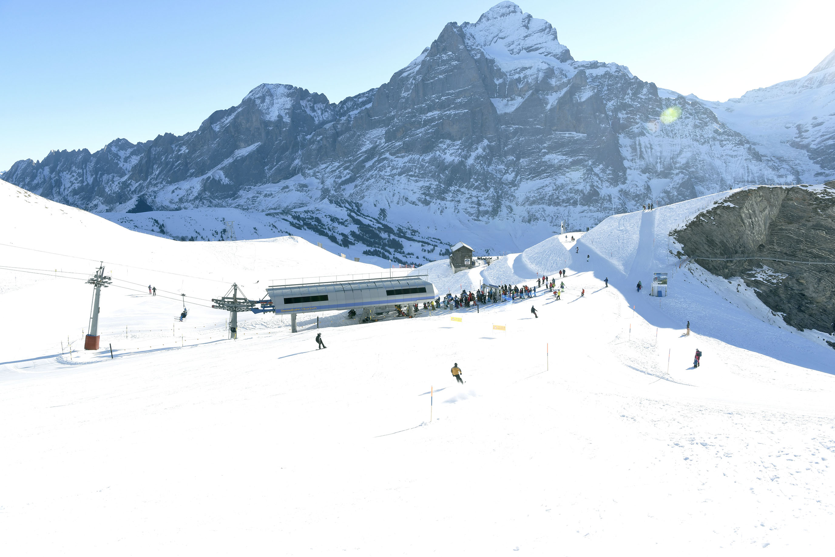 像黑鳥般翱翔，在雪白山嶽｜瑞士費斯特懸崖天空步道(First cliff walk) – MENS 30S LIFE