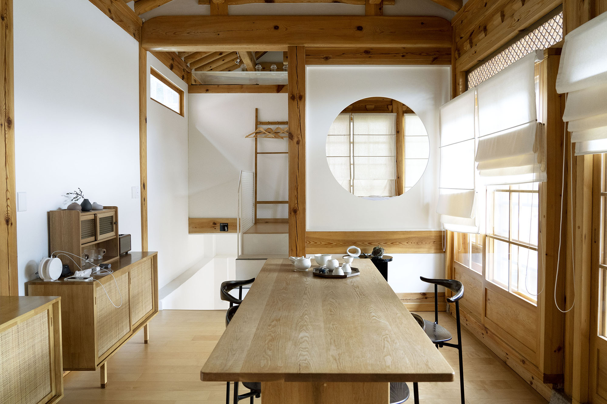 BUTLER.LEE 現代韓屋旅宿初體驗，一下車先被建築外觀可愛到。 – MENS 30S LIFE